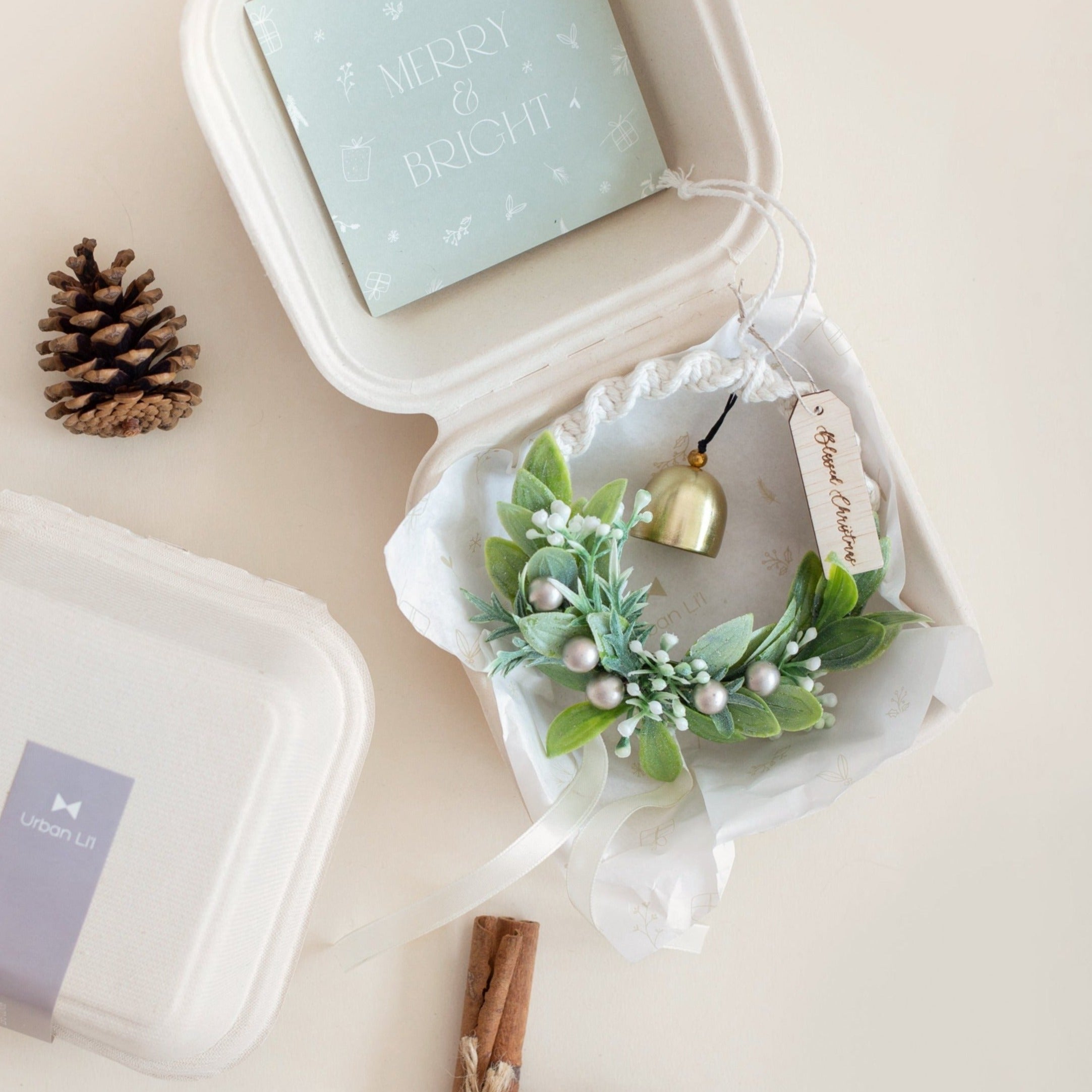 Urban Li'l Christmas Ivory Springtime Bento Wreath